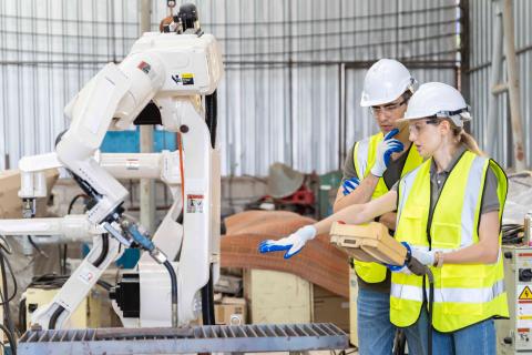 7 Ways Businesses Benefit from Robotics & Automation Today | HowToRobot